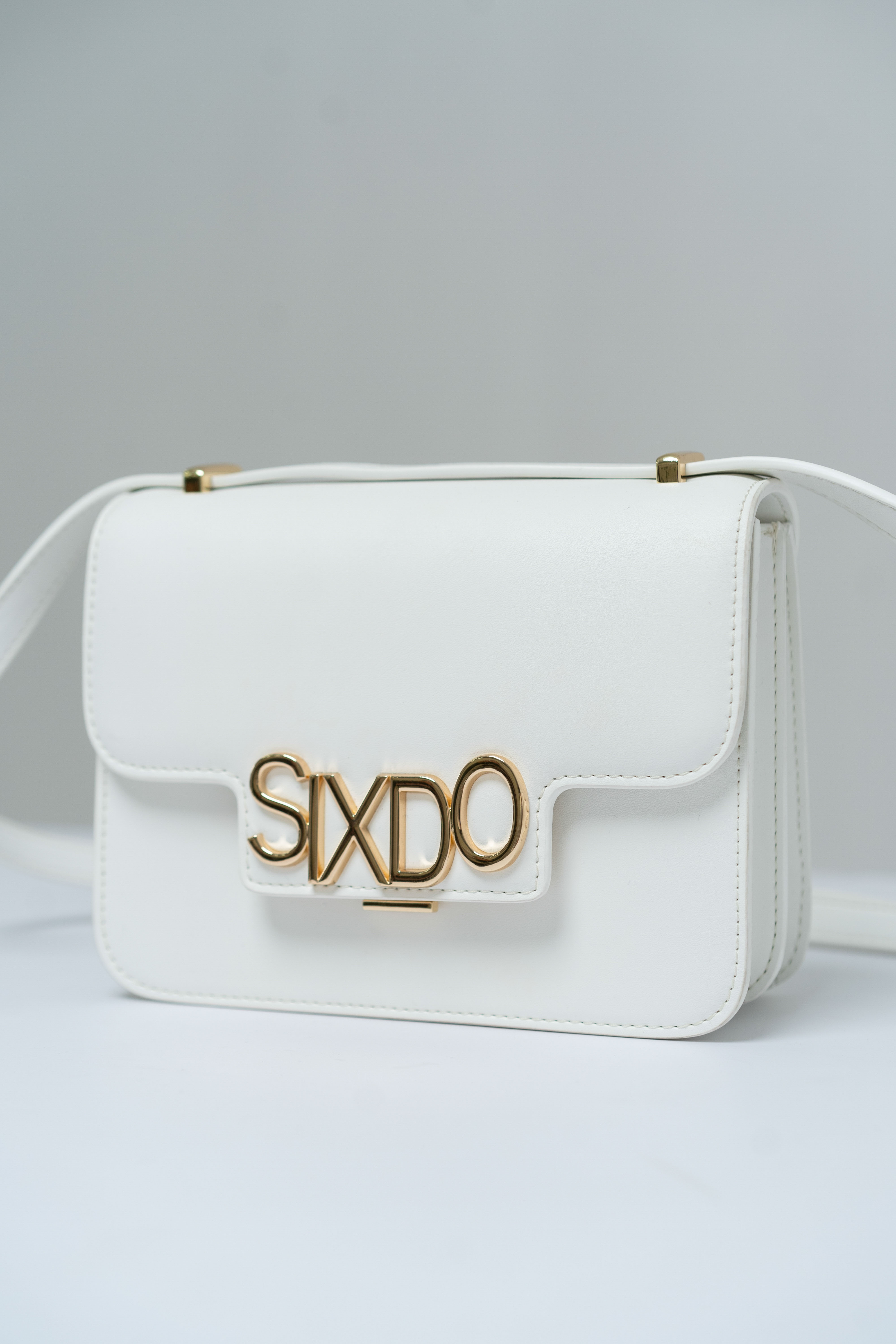 Túi Xách Tay - White Sixdo-Lock Shoulder Bag