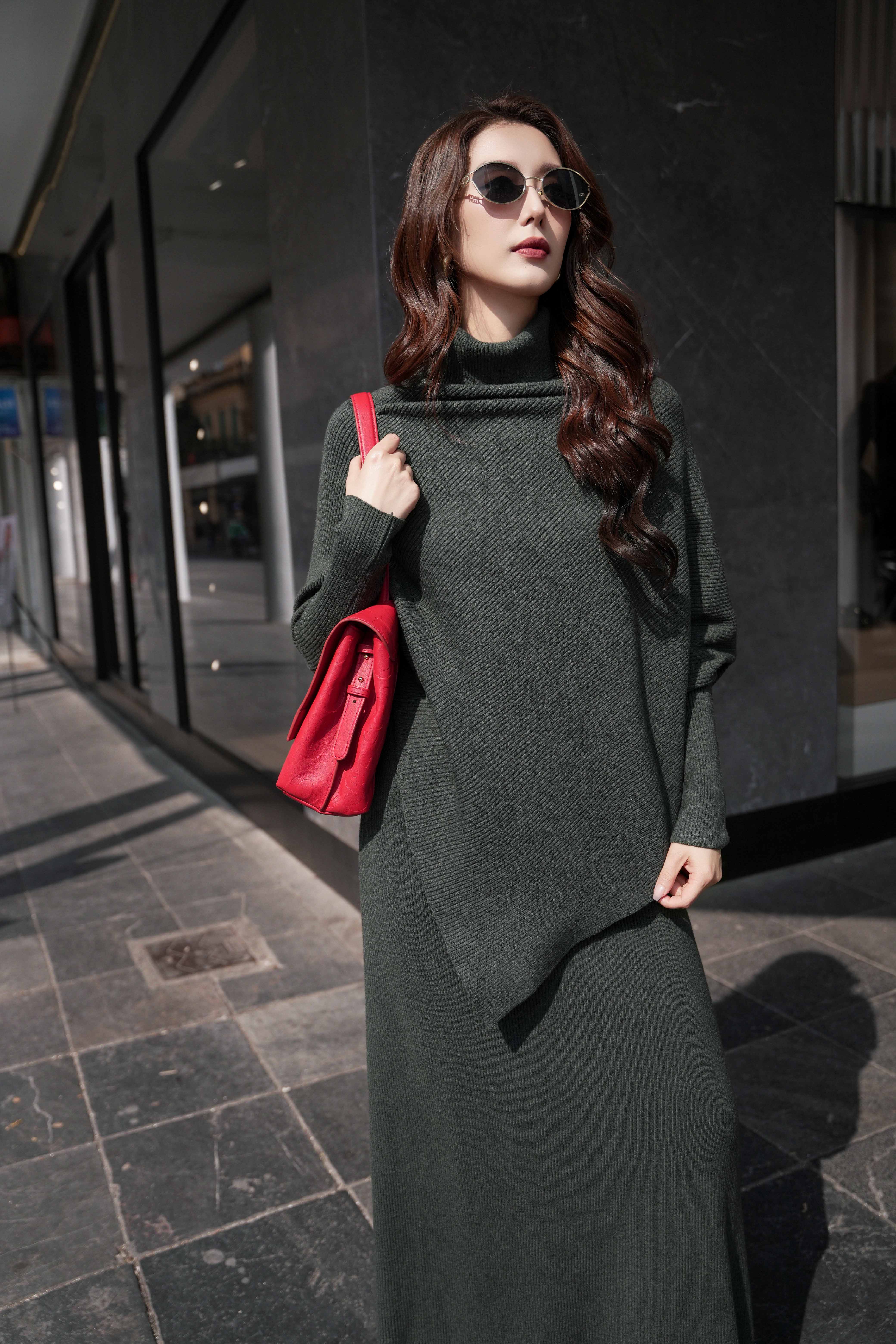 SET BỘ - Asymmetric Hem Knit Turtleneck & Skirt
